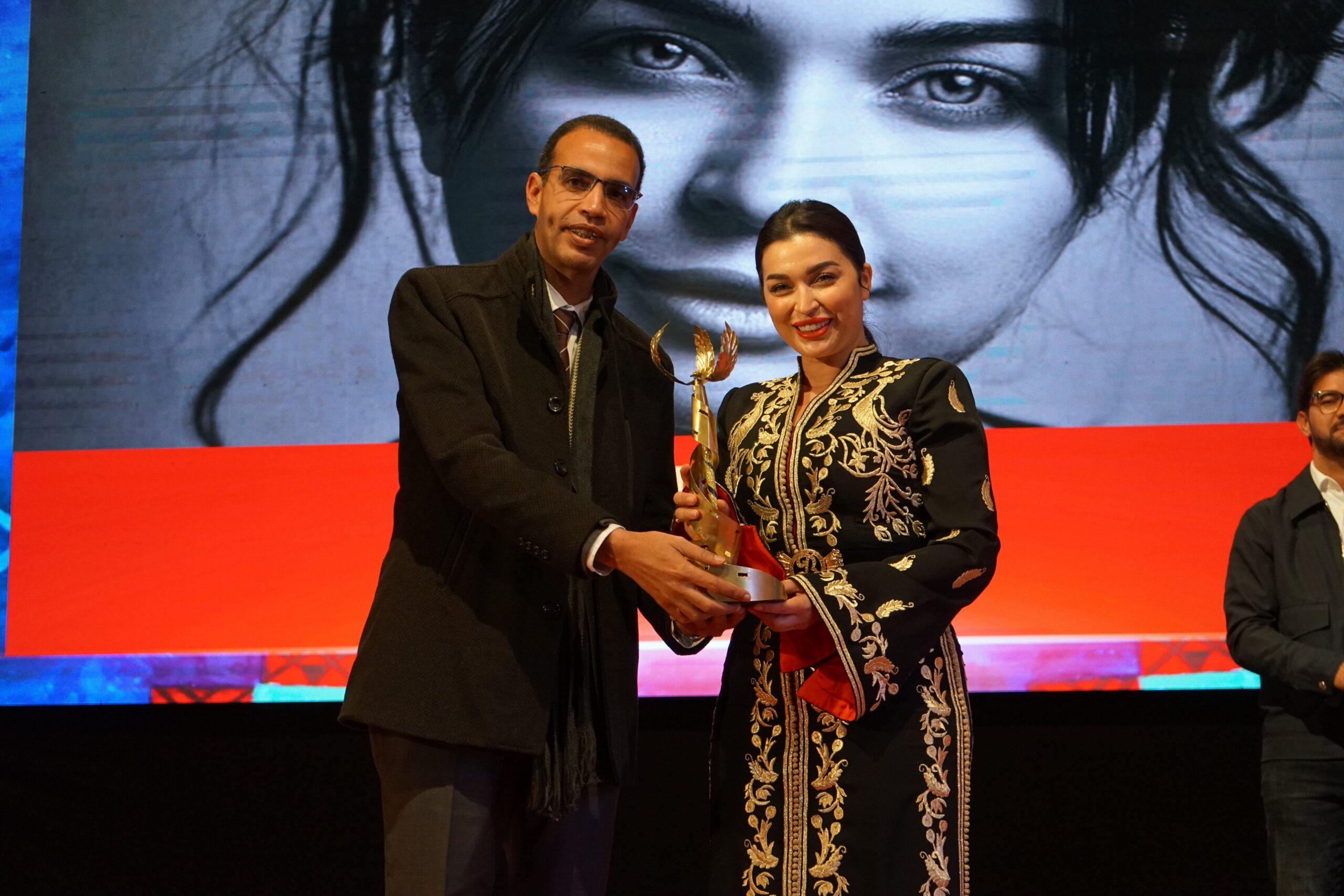 Farah El Fassi Honored at the Arab Creators Forum 2025 – morocco24